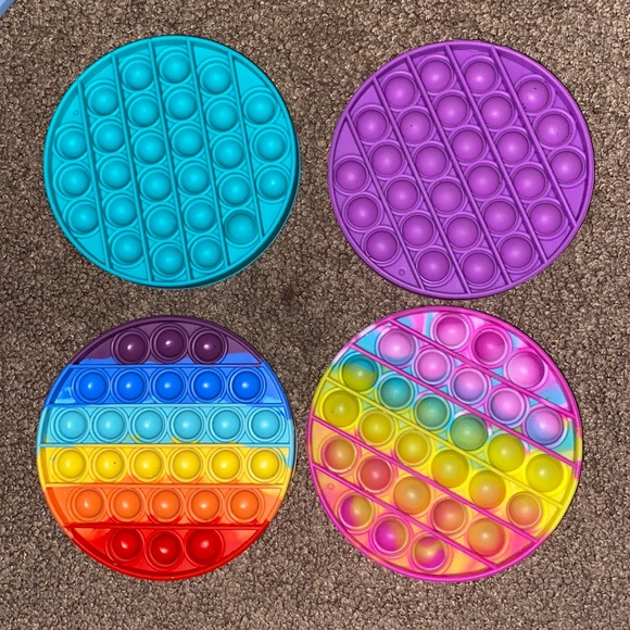 Toys | Pack Of 4 Circle Pop Its | Poshmark